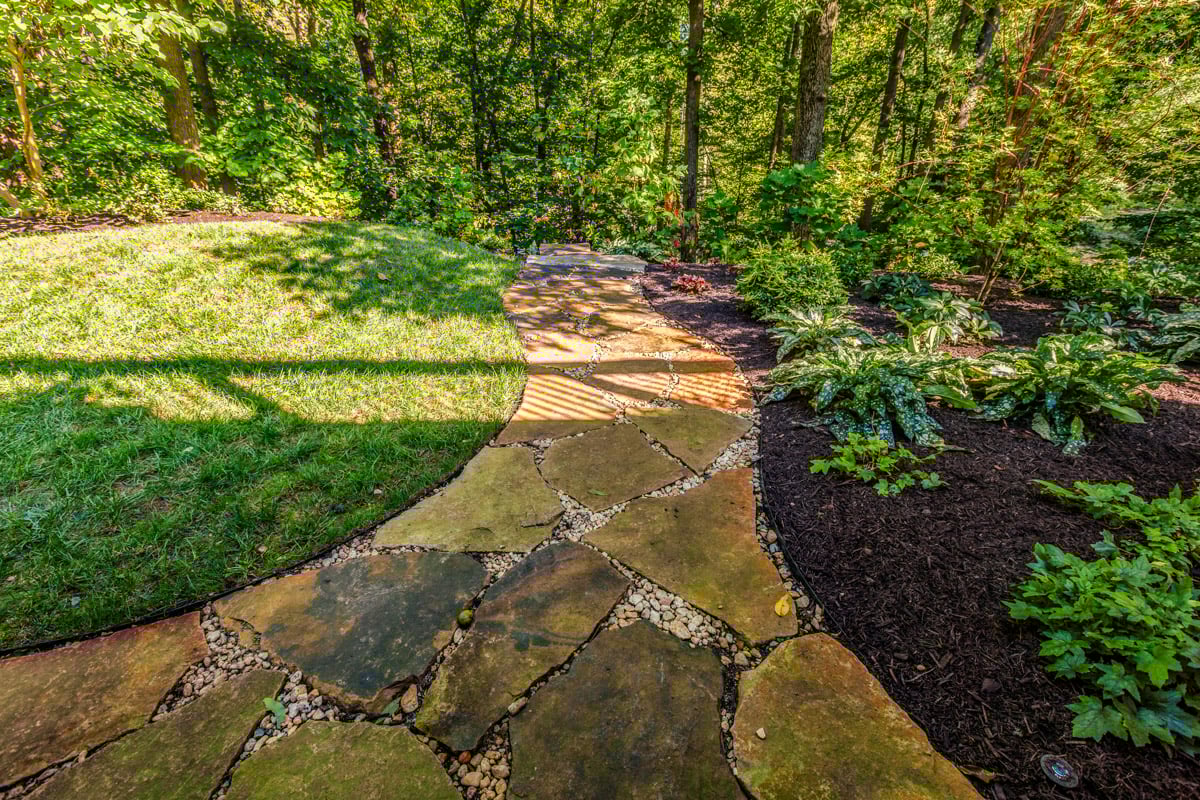 Flagstone, Pavers, Aggregate: Choosing the Best Material for Your ...